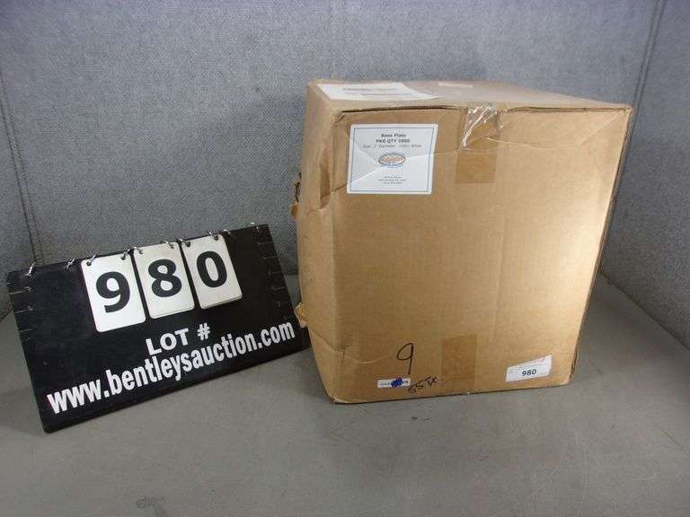 BOX: PEARLWEAVE (QTY 1000) WHITE PLASTIC BASE PLATES - Bentley ...