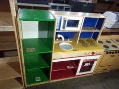 LAKESHORE BROWN WOODEN MULTICOLOR CHILDREN'S PLAY KITCHEN - Bentley ...