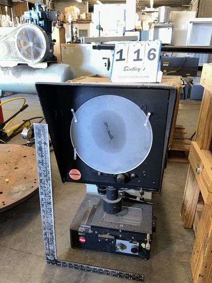 ERNST LEITZ 060-82 VERTICAL OPTICAL COMPARATOR #521 - Bentley ...