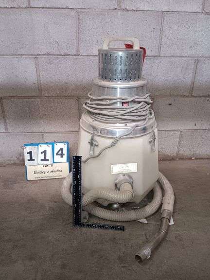 TIGER-VAC CR-40 VACUUM - Bentley & Associates, LLC