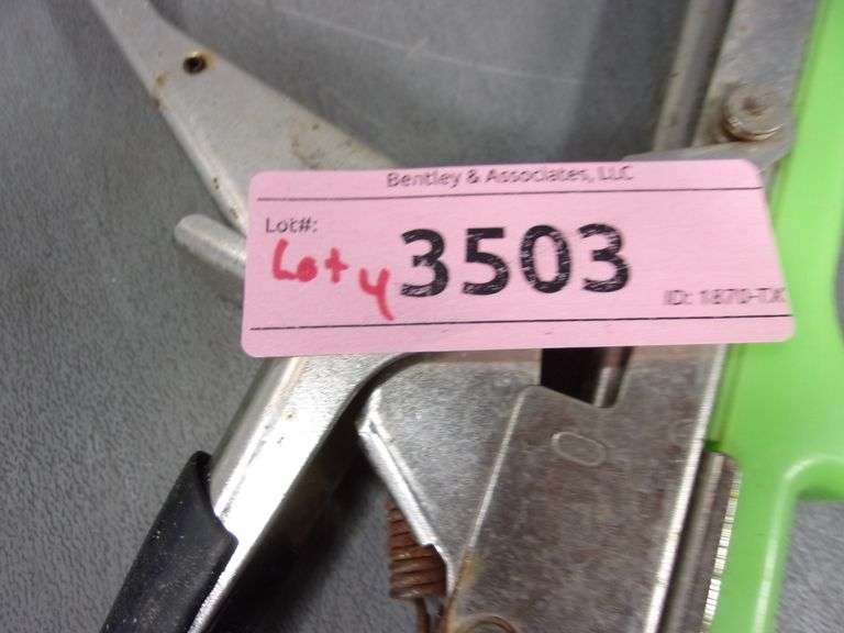 LOT: (4) MAX TAPENER HT-B PLANT TIE MACHINES - Bentley & Associates, LLC