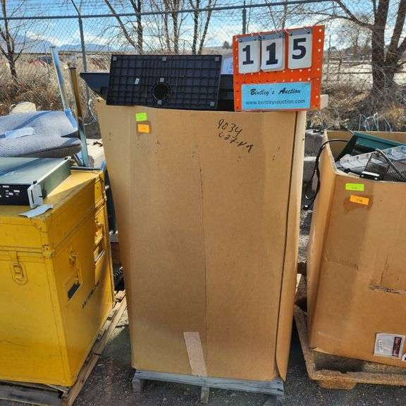 BOX: ASSORTED ELECTRONICS - Bentley & Associates, LLC