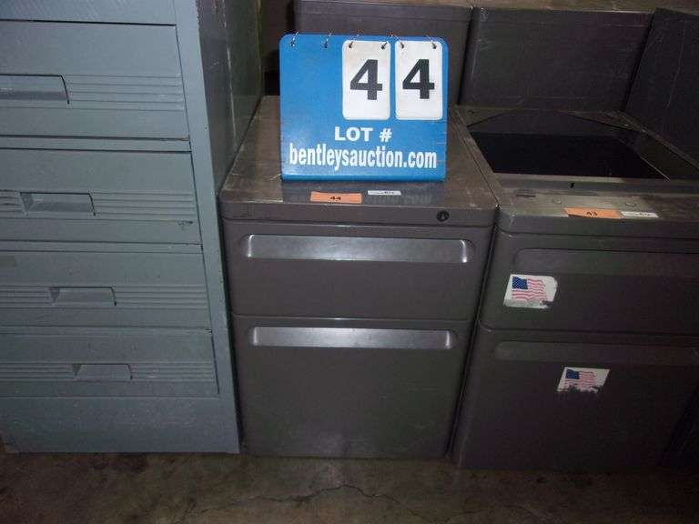 METAL 2-DRAWER GRAY FILING CABINET - NO TOP - Bentley & Associates, LLC