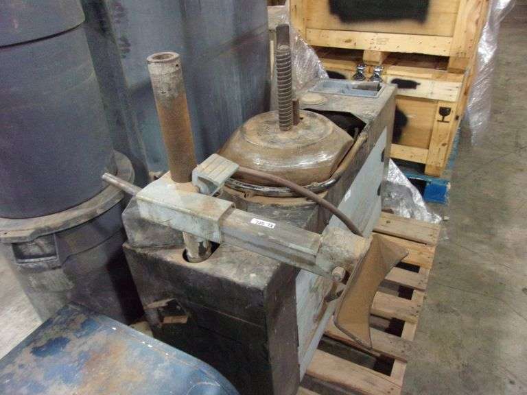 TIRE BREAKDOWN PRESS SHOP MACHINE - Bentley & Associates, LLC