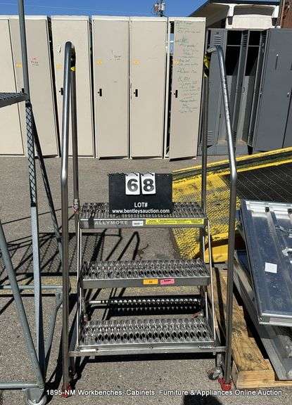BALLYMORE 2' WAREHOUSE LADDER- HAS SCRATCHES & DENTS - Bentley ...