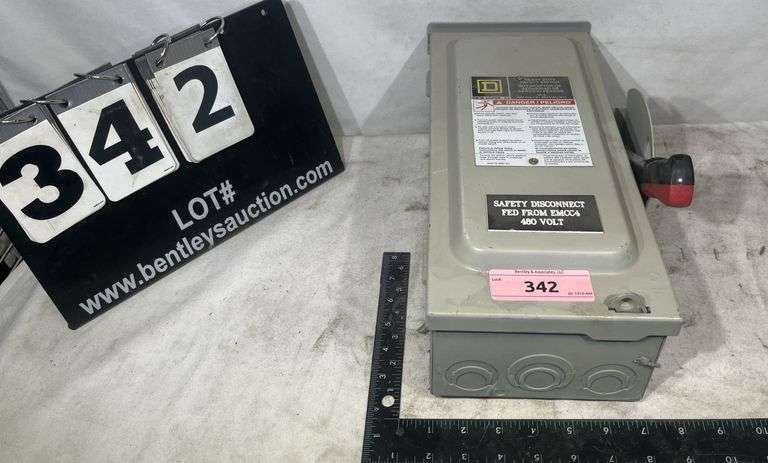 SQUARE D HEAVY DUTY SAFETY SWITCH - Bentley & Associates, LLC