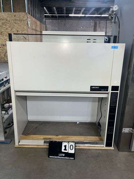 LABCONCO BASIC 47 FUME HOOD - Bentley & Associates, LLC