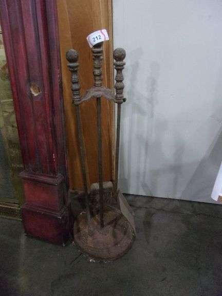 METAL FIRE STOKER HOLDER W/ 3 HOLDERS, SHOVEL, STOKER & BRUSH - Bentley ...