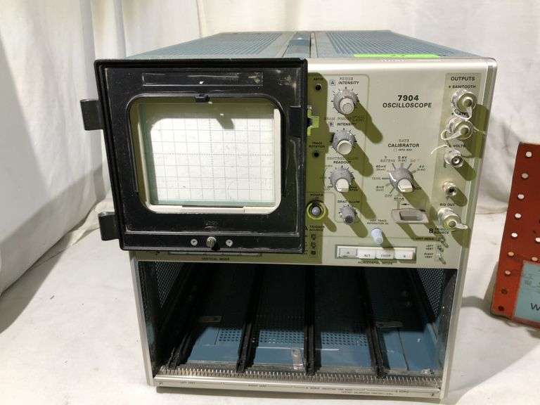 TEKTRONIX 7904 OSCILLOSCOPE - Bentley & Associates, LLC