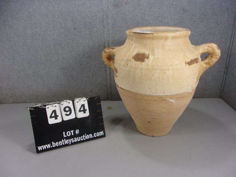 MEDIUM TAN SUN DRIED TERRACOTTA POT - Bentley & Associates, LLC