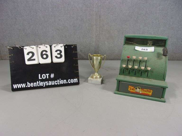 VINTAGE TOM THUMB CASH REGISTER & SMALL PLASTIC TROPHY W/ MARBLE BASE ...