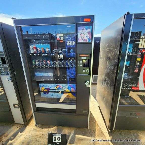 AUTOMATIC PRODUCTS SNACK/CAN 129C VENDING MACHINE - USED, MISSING PARTS ...