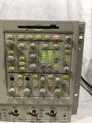 TEKTRONIX TDS5104B DIGITAL PHOSPHOR OSCILLOSCOPE - Bentley & Associates ...