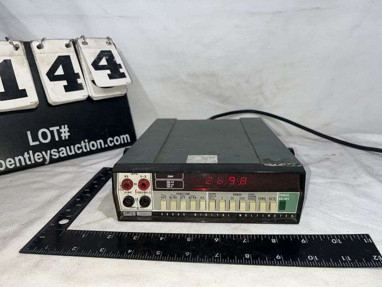 FLUKE 8600A DIGITAL MULTIMETER - Bentley & Associates, LLC