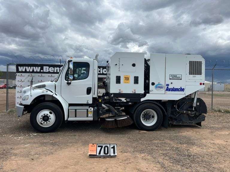 2016 FREIGHTLINER M2 106 MEDIUM DUTY TRUCK AVALANCHE M6 STREET SWEEPER ...