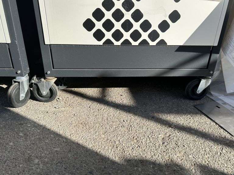 LOCK N CHARGE LAPTOP CART - Bentley & Associates, LLC