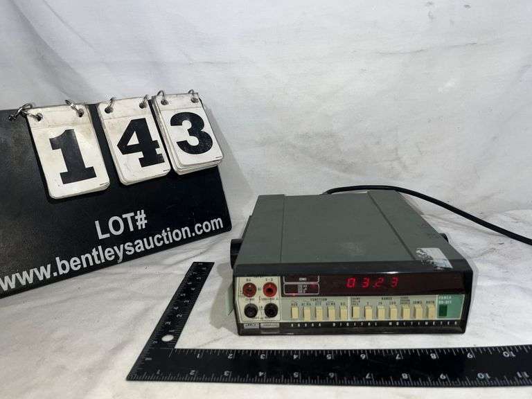 FLUKE 8600A DIGITAL MULTIMETER - Bentley & Associates, LLC