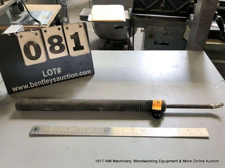 WOOD LATHE TOOL - HOLLOWER ROLLY MUNRO - Bentley & Associates, LLC
