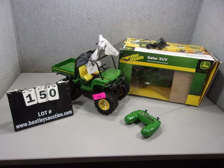 MONSTER TREADS JOHN DEERE GATOR XUV REMOTE CONTROL CAR - Bentley ...