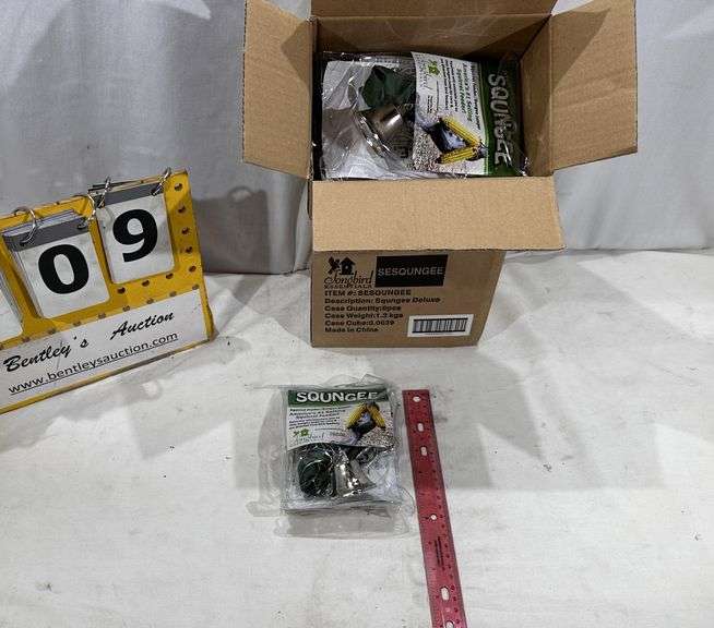 BOXES: SONGBIRD ESSENTIALS SQUNGEE DELUXE SQUIRREL FEEDER (6 PIECES IN ...