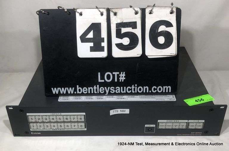 EXTRON DXP SERIES DIGITAL CROSSPOINT MATRIX SWITCH - Bentley ...