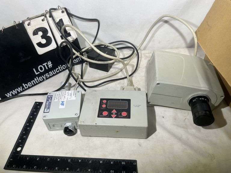 BOX: MIKRON M190 INFRARED THERMOMETER - Bentley & Associates, LLC