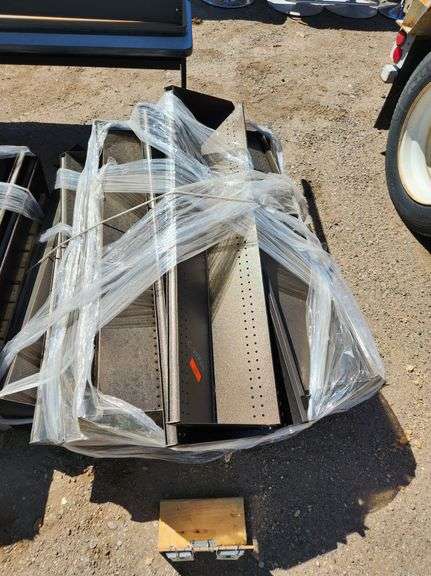 PALLET: TRIANGULAR PANELS - Bentley & Associates, LLC