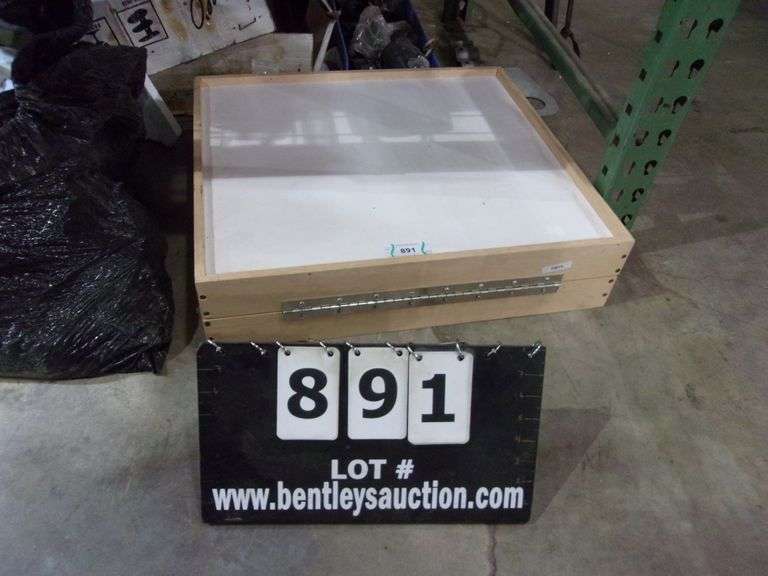 WOODEN PADDED FOLDING CASE - Bentley & Associates, LLC