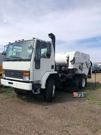 1994 FORD CF7000 TYMCO HSP600 STREET SWEEPER 581 HOURS 501 MILES ...