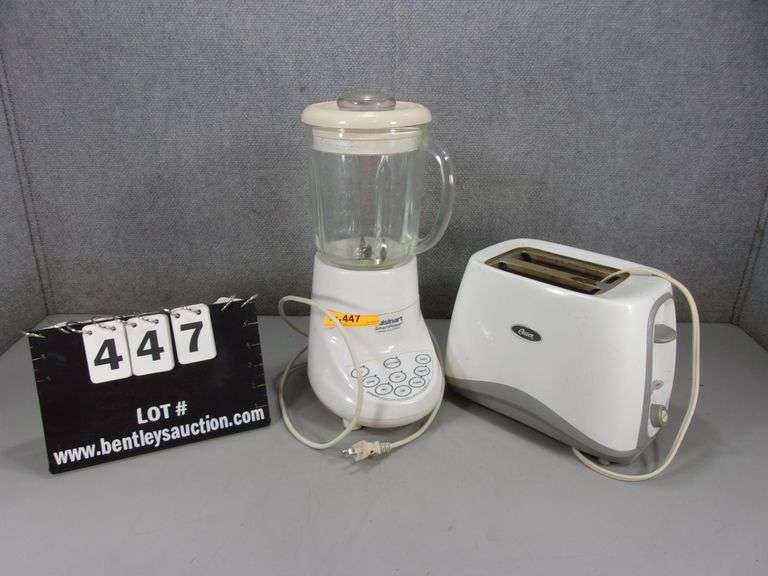 OSTER WHITE 2 SLOT TOASTER, CUISINART 7 SPEED BLENDER W/ GLASS PITCHER ...