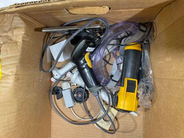 BOX: MISC. HARDWARE - Bentley & Associates, LLC