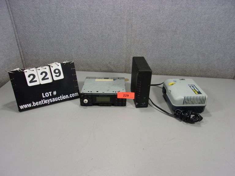 LOT: ELECTRONICS: DRIVE POWER NEB ULTRA, MERCEDES-BENZ RADIO, HITRON WI ...