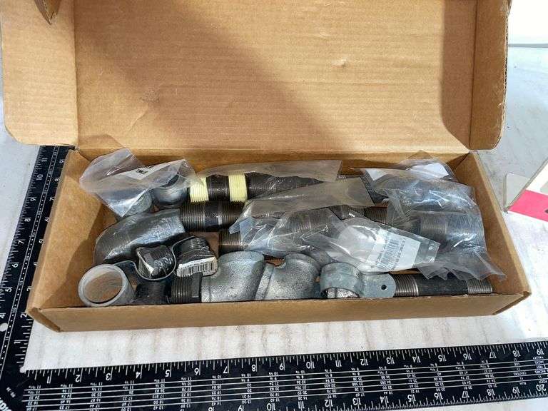 BOX: ASSORTED PIPE FITTINGS - Bentley & Associates, LLC