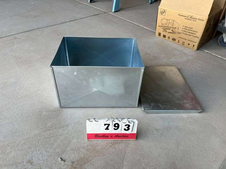 ALUMINUM STORAGE BOX W/ LID - Bentley & Associates, LLC