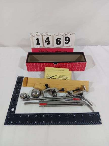 BOX: MISC HARDWARE & TOOLING - Bentley & Associates, LLC