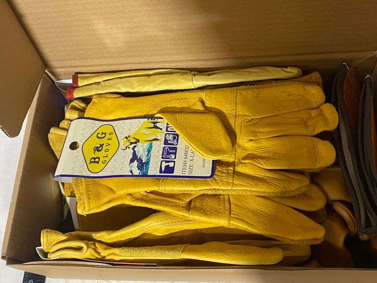 BOX: LEATHER GLOVES - Bentley & Associates, LLC