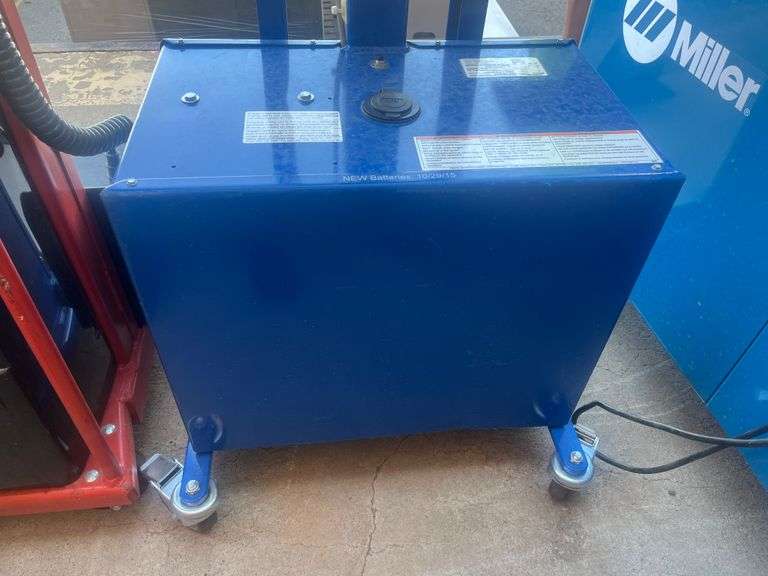 VESTIL MODEL PEL-400-72 POWERED QUICK LIFT - Bentley & Associates, LLC