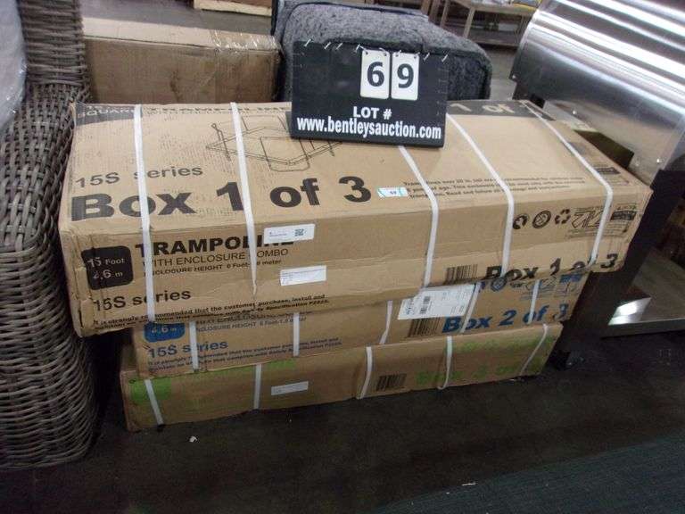 SAM'S CLUB 15S SERIES TRAMPOLINE W/ ENCLOSURE **COMPLETE SET - BOXES 1 ...