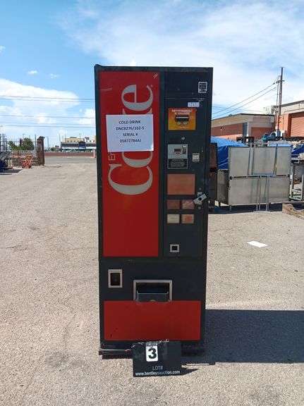 COCA COLA DRINK VENDING MACHINE, DNCB 276/162-5 - Bentley & Associates, LLC