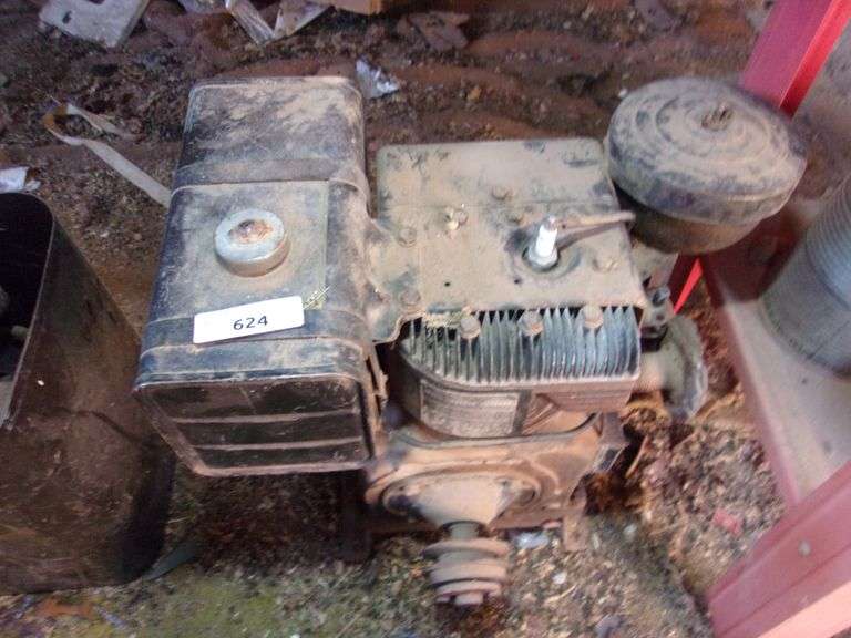 BRIGGS & STRATTON MODEL 23 LAWN TRACTOR ENGINE - Bentley & Associates, LLC