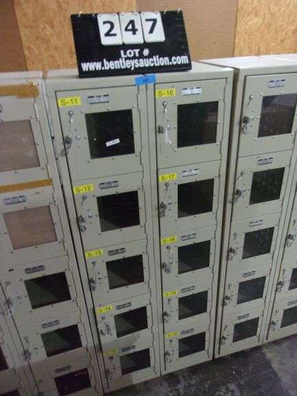 TAN LOCKERS W/ PLEXIGLASS WINDOWS- 10 LOCKER SPACES - Bentley ...