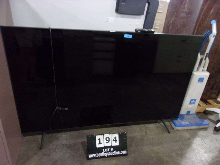SAMSUNG BLACK FLATSCREEN TV W/ STAND & REMOTE- MODEL #: UN75TU700DBXZA ...
