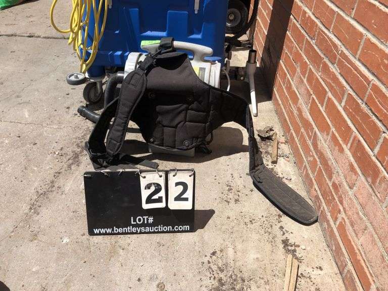 PRO TEAM TAIL VAC VACUUM CLEANER - Bentley & Associates, LLC