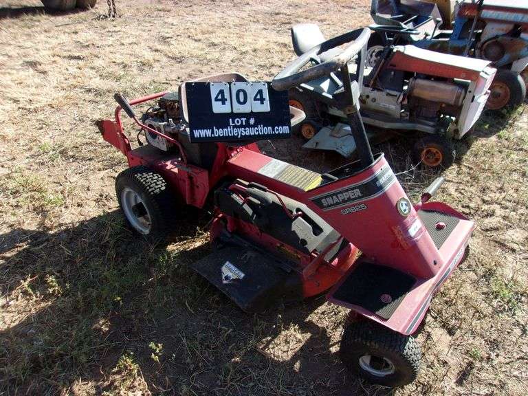 SNAPPER CONVERTIBLE MOWER - SR825 - Bentley & Associates, LLC