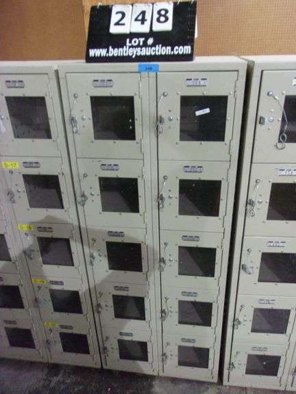 TAN LOCKERS W/ PLEXIGLASS WINDOWS- 10 LOCKER SPACES - Bentley ...
