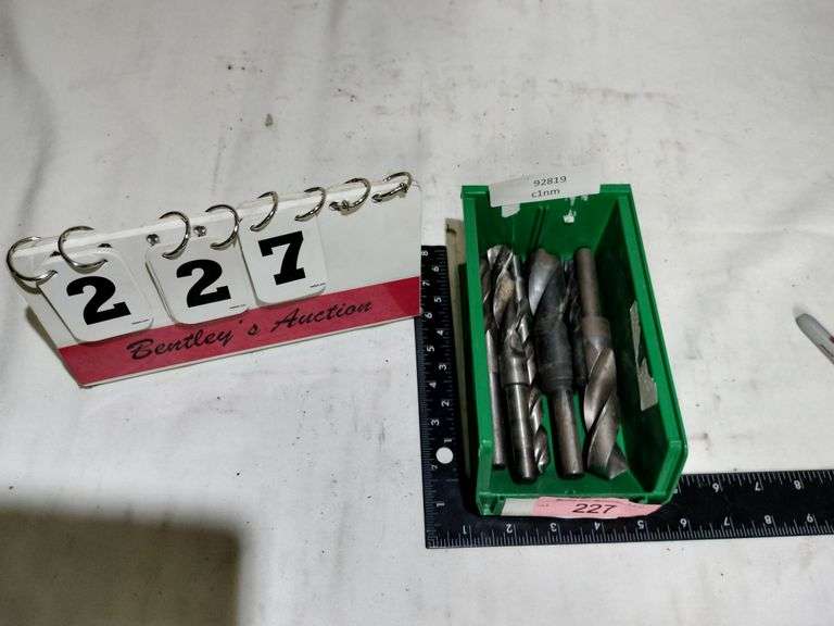 BIN: ASSORTED DRILL BITS (CONTENTS ONLY) - Bentley & Associates, LLC
