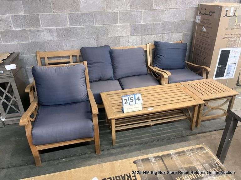OUTDOOR PATIO SET, USED - Bentley & Associates, LLC