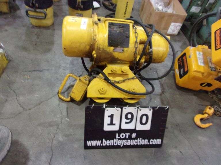 ROBBINS & MYER 1/2 TON CHAIN HOIST-ELECTRIC - Bentley & Associates, LLC