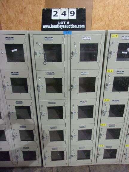 TAN LOCKERS W/ PLEXIGLASS WINDOWS- 10 LOCKER SPACES - Bentley ...