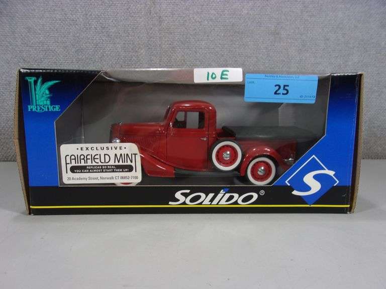 PRESTIGE FAIRFIELD MINT 1936 FORD F-1 V8 TRUCK, 1:18 SCALE DIECAST ...